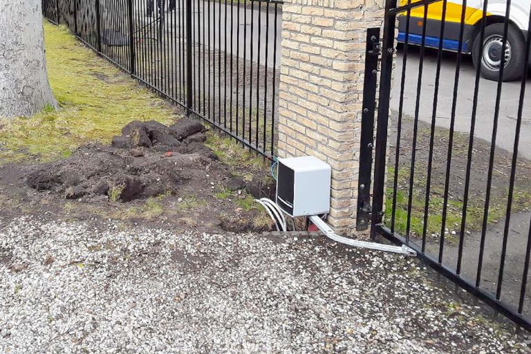 Motor voor elektrische draaipoort